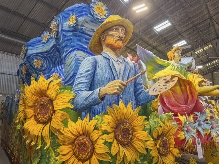 Rex Parade - A Colorful Pageant on Wheels | The Heart of Louisiana